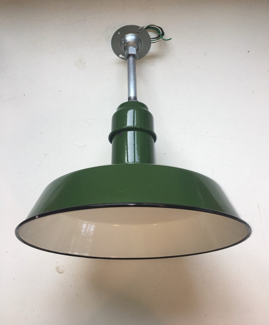 ONE 1950's Abolite Porcelain Green Industrial 16" Barn Light Vintage ...