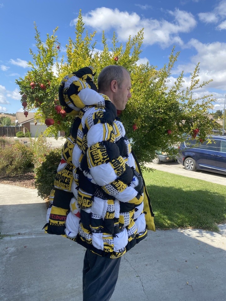 Handmade Upcycled quilt coat/ steelers jacket xxl. Made from a puff ...