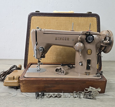 Vintage Tan Singer 306K Sewing Machine - Zig Zag - Front Mount Cam ...