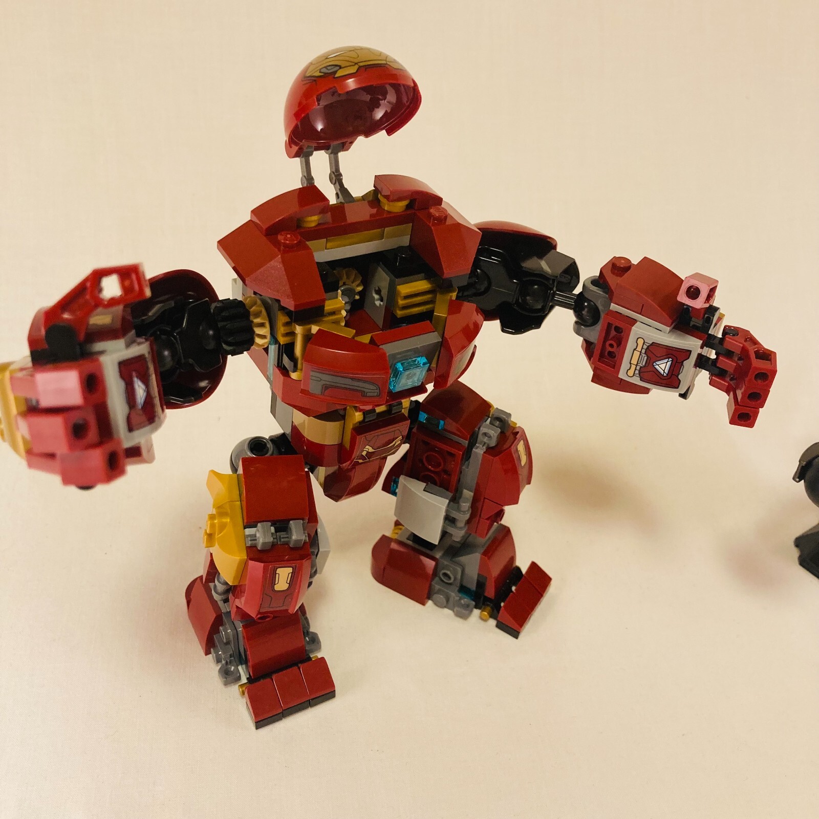 LEGO 76104 Marvel Super Heroes: The Hulkbuster Smash-Up 375 Pieces 100% ...