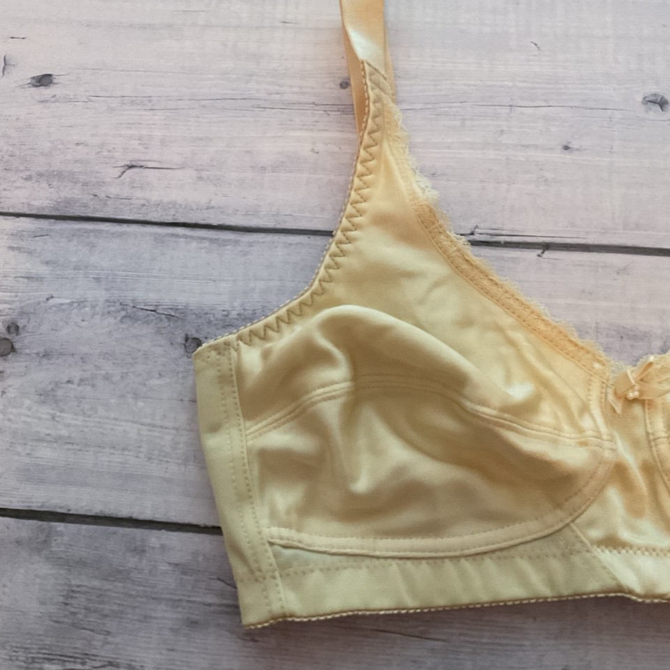 Nearly Me Mastectomy Bra Womens 34C Nude Beige Wireless #6302 | eBay
