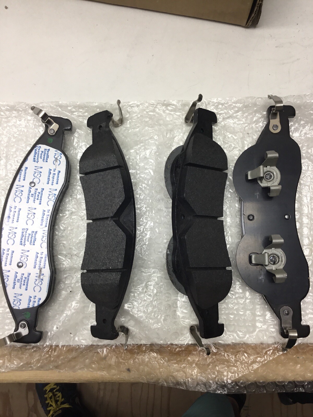 Ford MOTORCRAFT Premium Front Brake Pads SHOE KIT 7L1Z-2001-B. NOS BRF ...