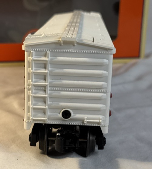 Lionel 6-29831 Swift Hot Box Reefer, Lights, Smokes And Sounds O-Gauge ...