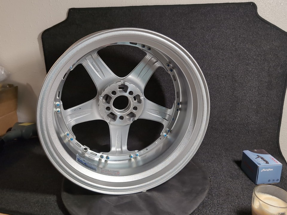 JDM RAYS ENGINEERING VOLK RACING GT-C 18" x 7.5J 5x100 et +50 Face 1 ...