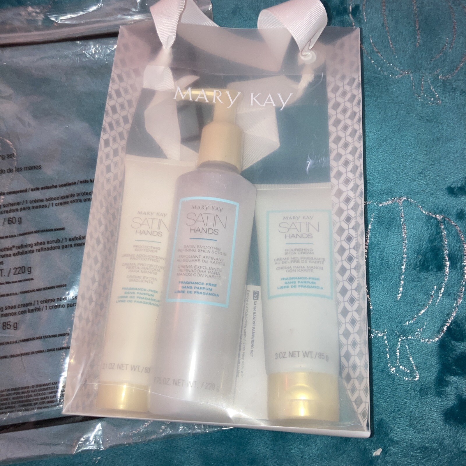 Mary Kay Satin Hands Set ~ FRAGRANCE FREE ~ FULL SIZE - New In Bag Free ...