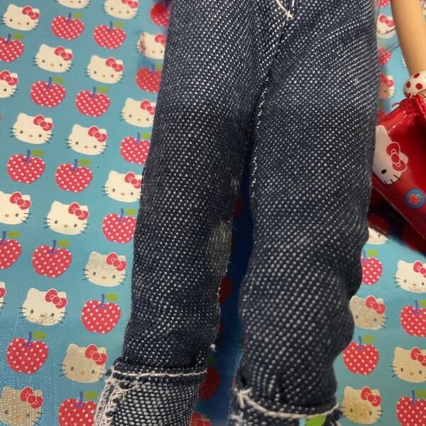 MATTEL SANRIO Barbie x Hello Kitty Collaboration Apple Tree 2008 Doll ...