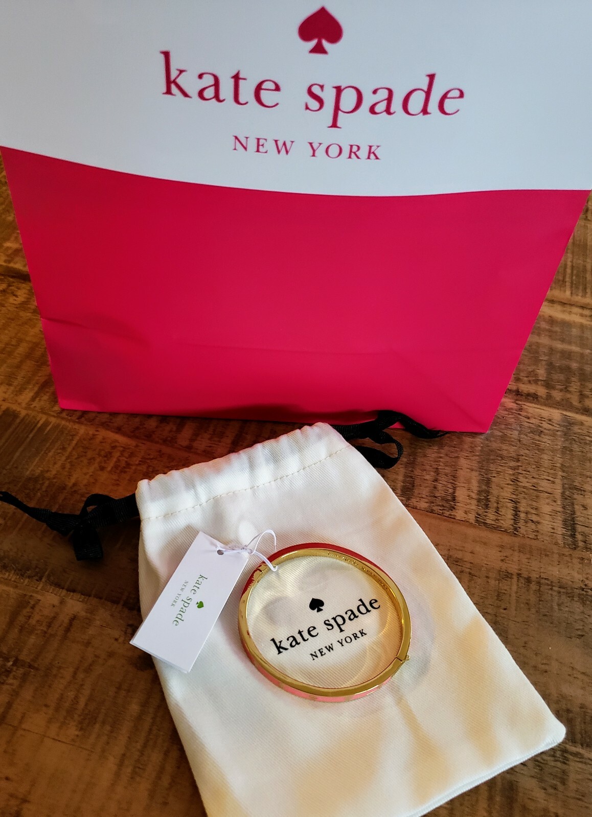 kate spade New York Coral Enamel Hinged Bangle Bracelet NWT & Storage ...