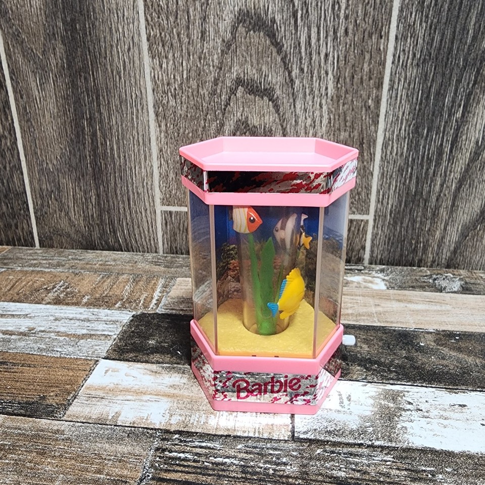 Mattel Barbie Magic Moves Wind Up Aquarium Fish Tank Doll Accessory ...