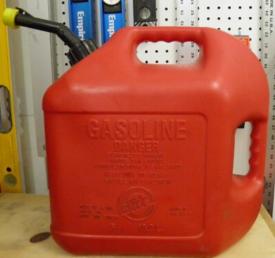 Dispensers & Accessories - Blitz 5 Gallon Vented Gas