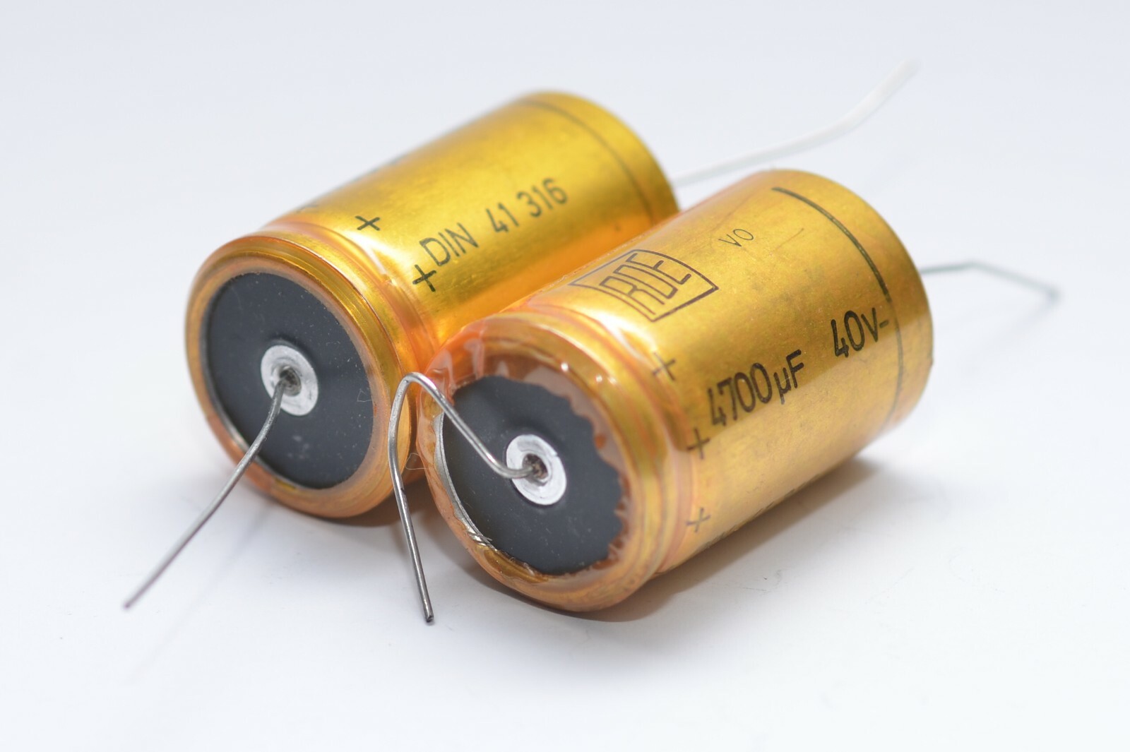 2x Elko-Kondensator ROE Gold, 4700 µF / 40 V-, Audio Capacitor, DIN ...