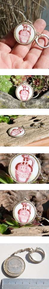 VINTAGE ENAMEL AUTOMOBILE CAR KEYCHAIN # WHISKY OF THE MONKS EDINBURGH ...