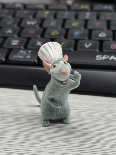 Ratatouille Remy Flocking Cartoon Mini Figure Toy Chef Hat Mouse Decor ...