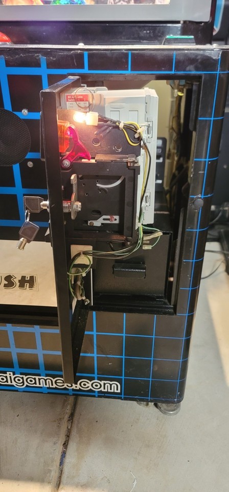 STACKER by LAI Games Club Prize Redemption Arcade Vending Machine Works ...