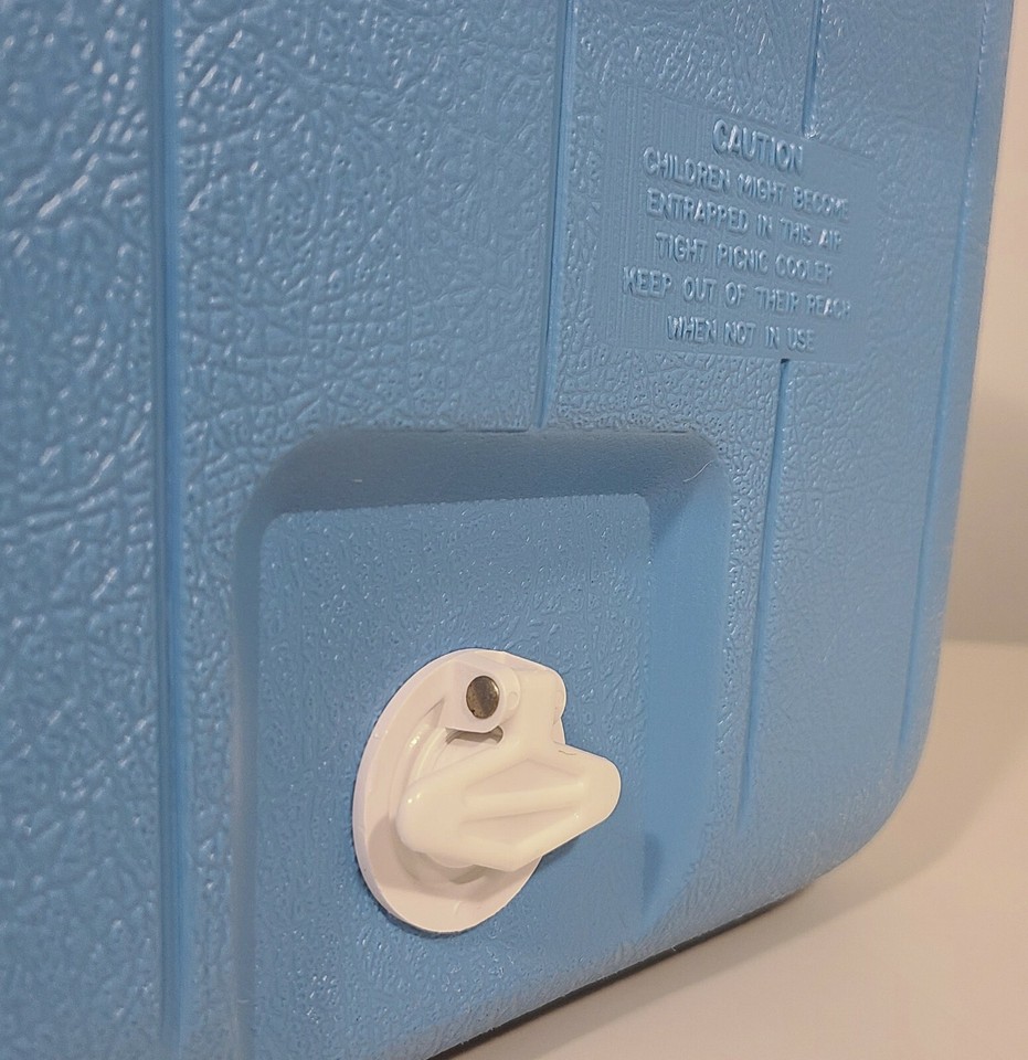 VINTAGE COLEMAN COOLER RETRO BLUE 1979 POLYLITE MODEL 5286 LARGE w ...