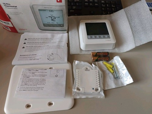 Honeywell TH6210u2001 T6 Pro WiFi Programmable Thermostat Heat Pump ...