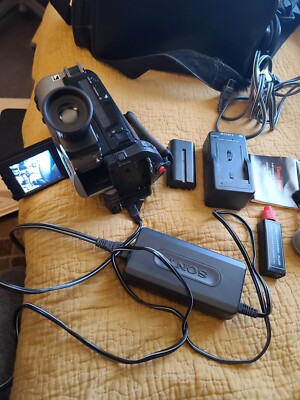 buy online shop Sony CCD-TRV65 Hi 8 XR Handycam Record Transfer Play ...