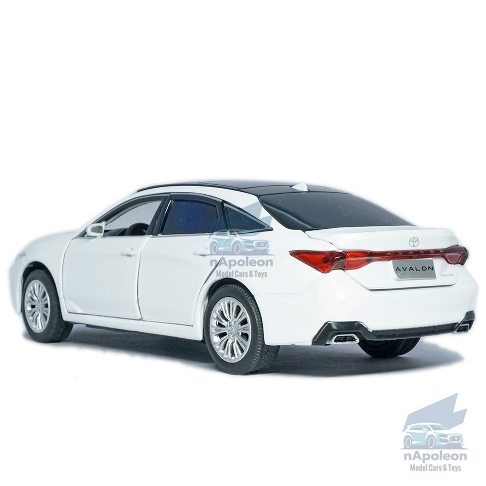 1:32 Toyota Avalon Sedan Model Car Diecast Toy Vehicle Collection Kid ...