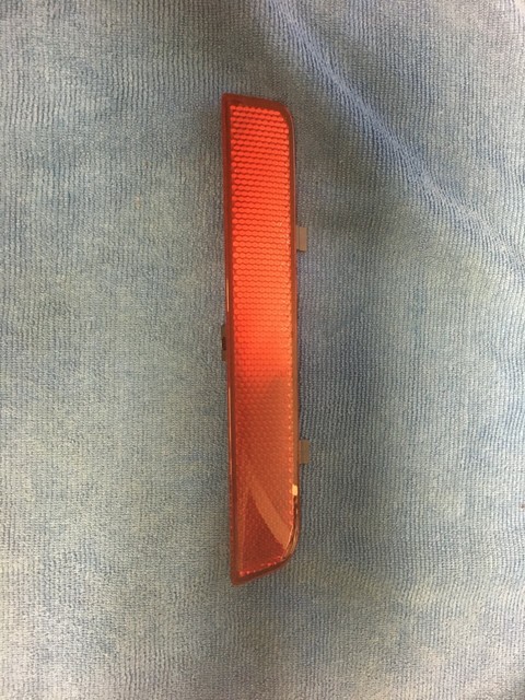 Land Rover Lr2 Genuine Rear Bumper Reflector Set LH RH Lr006349 ...