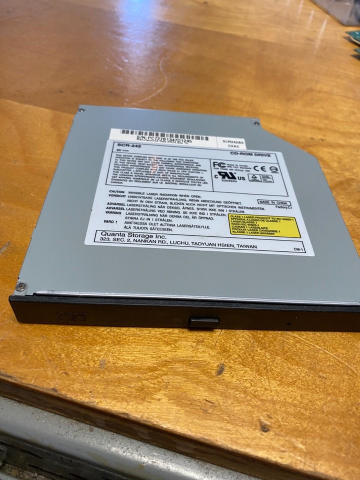 Quanta storage SCR-242/ SCR242BS CD rom drive( slim black bezel ...