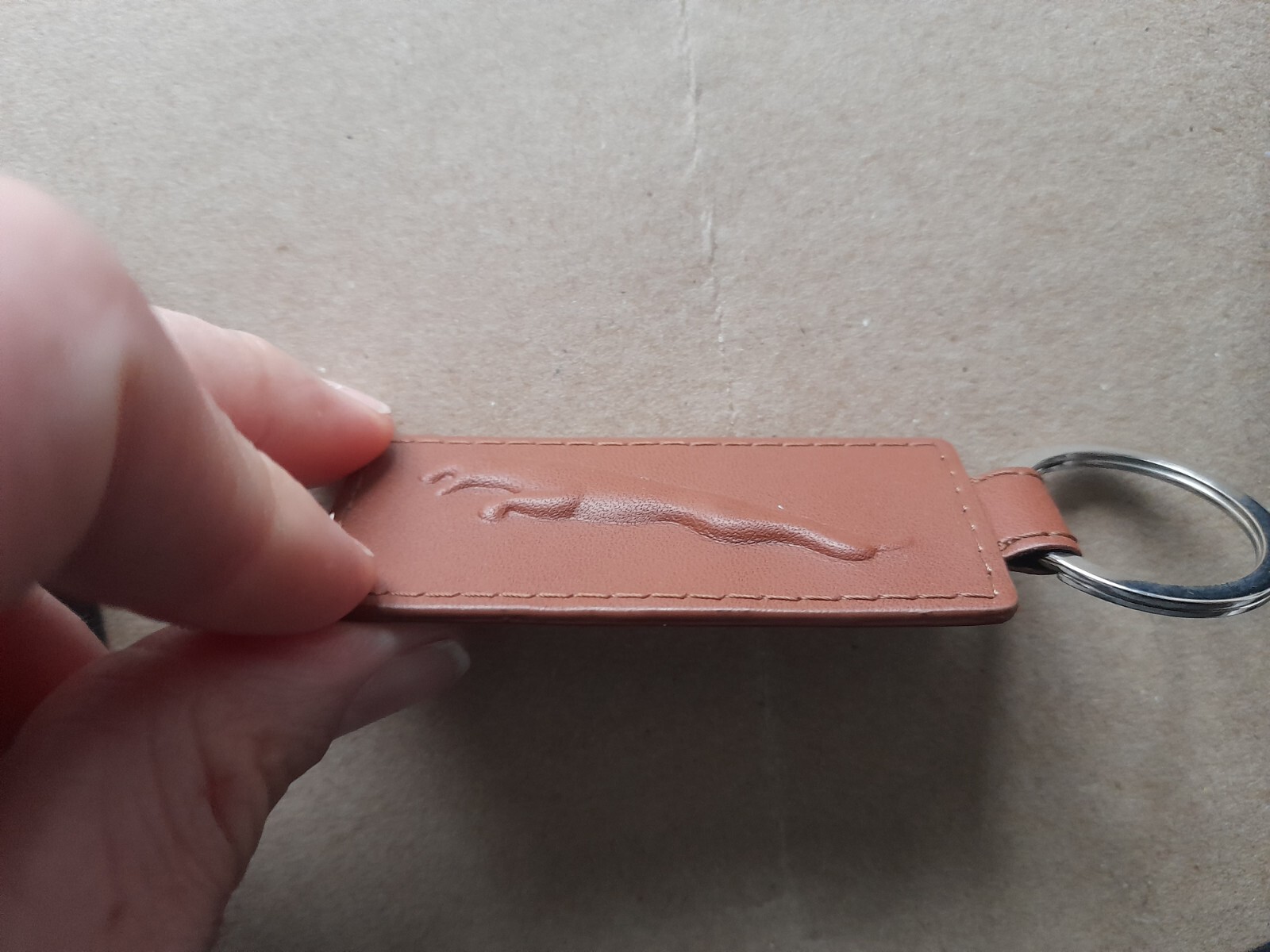 NEW GENUINE JAGUAR TAN LEATHER LEAPER KEYRING XJR S X E F-TYPE XK XJ XF ...