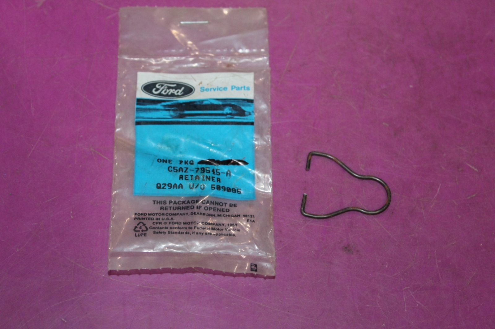 NOS Ford Retainer. Part C5AZ-7B545-A. See pic. | eBay