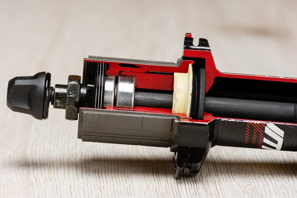 Cutaway Display Mavic Aksium Rear Bike Hub With Acrylic Display Stand ...