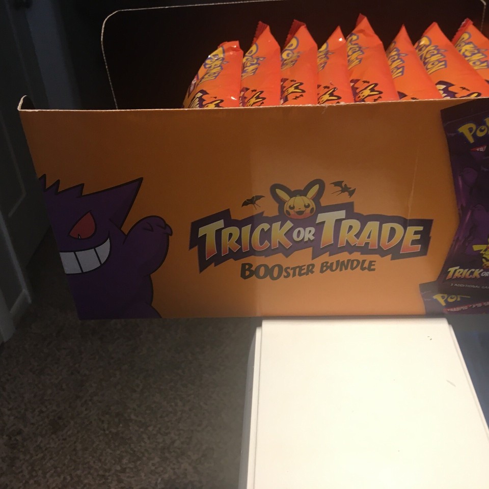 Pokémon Halloween 8x booster 40 packs each 320 packs total with the ...
