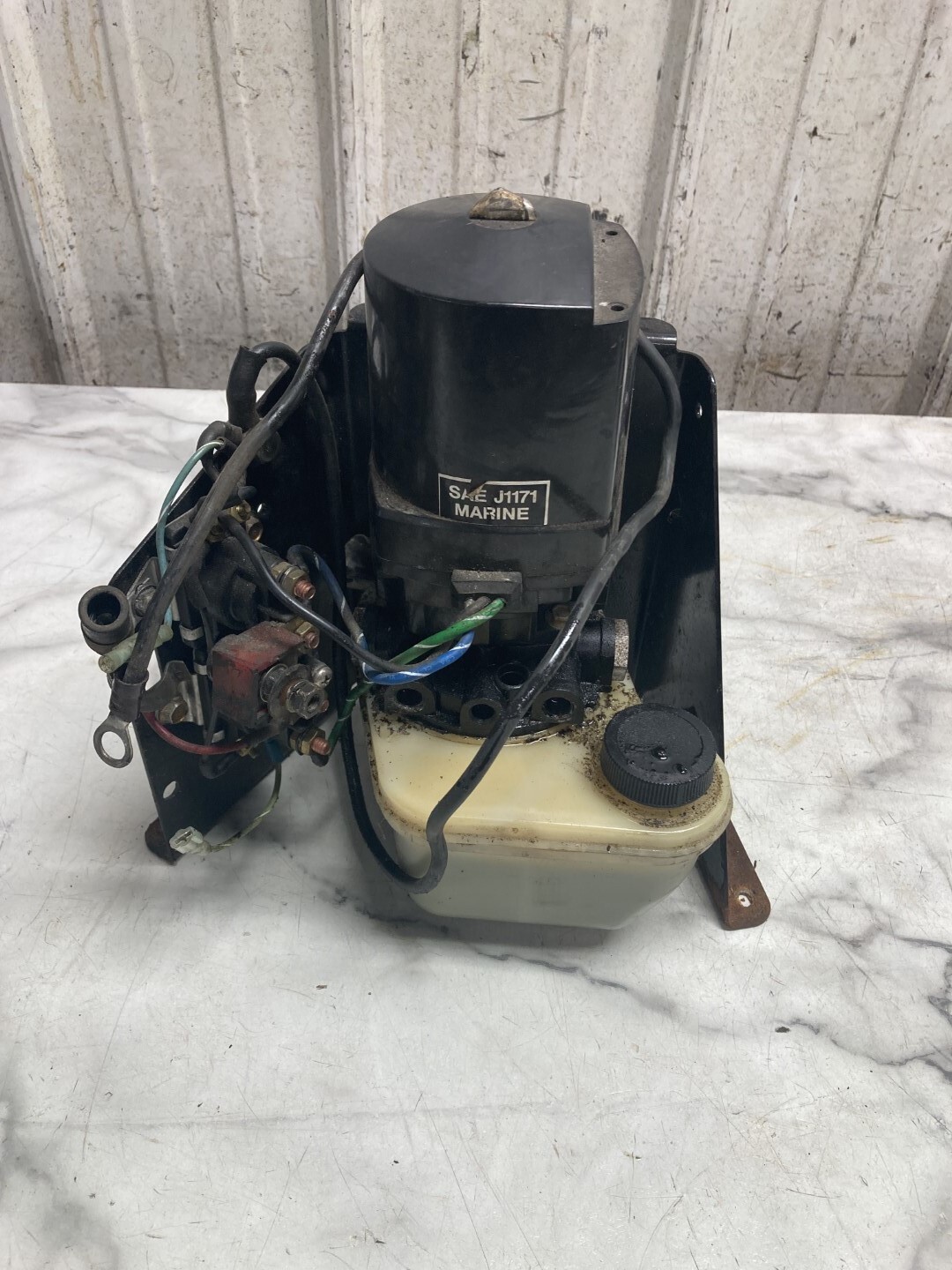 Mercury Marine MerCruiser 7.4 Bravo out drive outdrive hydraulic tilt ...