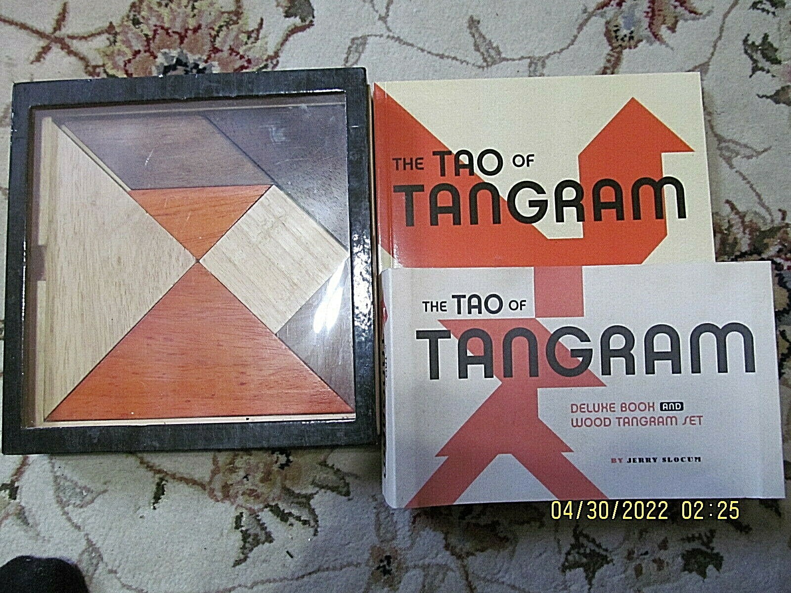The Tao of Tangram Deluxe Book & Wood Tangram Set 700 Puzzles Jerry ...
