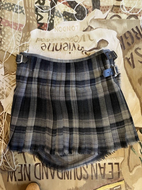 PRE-LOVED VINTAGE VIVIENNE WESTWOOD UNISEX GOLD LABEL KILT 34 - 36 ...
