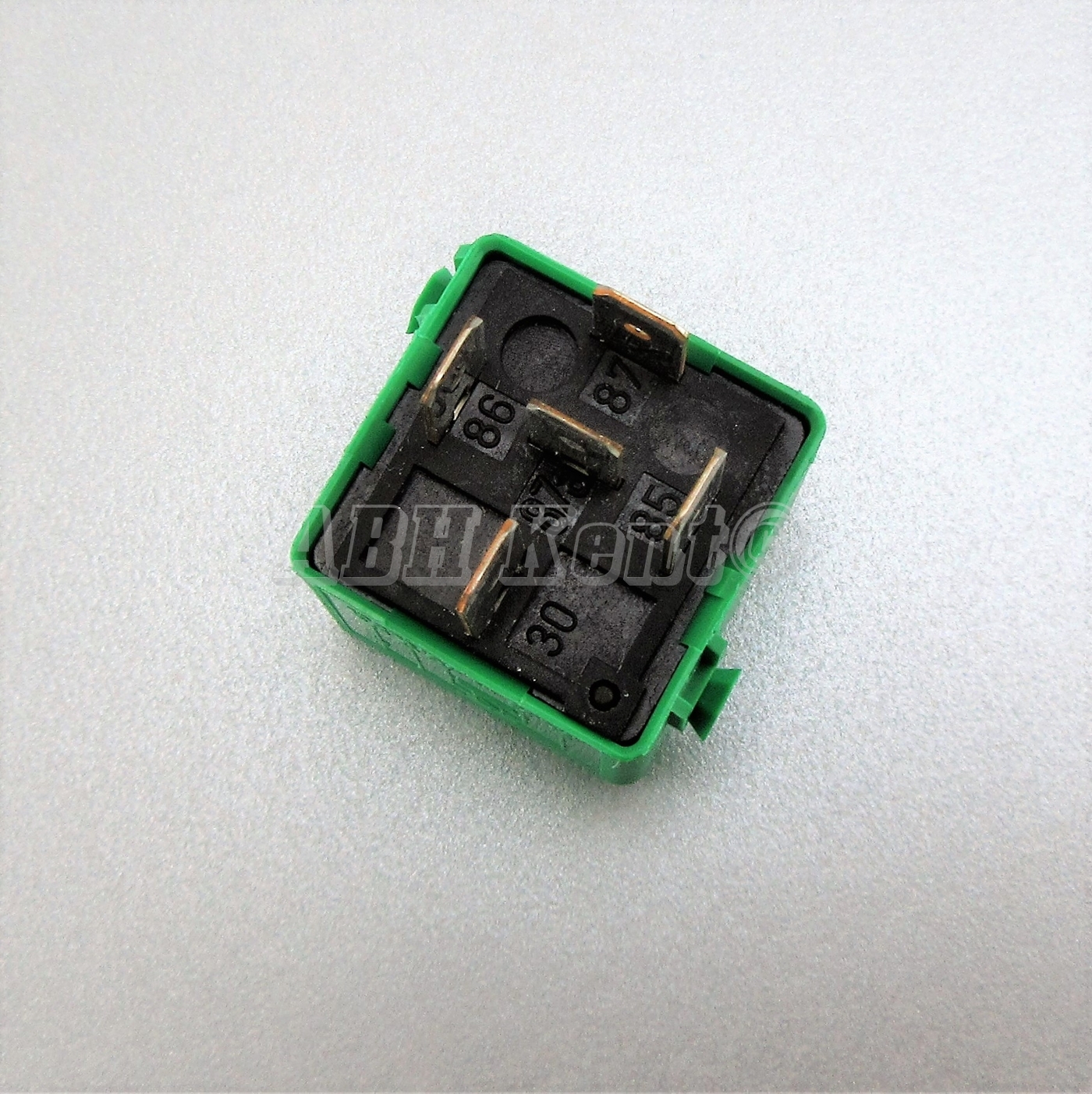 104 -Mercedes-Benz E M S A Class 5-Pin Green Relay 0025422319 V23134 ...