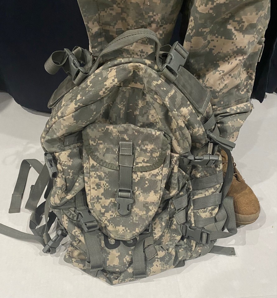 USGI MOLLE II Rifleman Kit Complete - ACU 21 Pieces | eBay