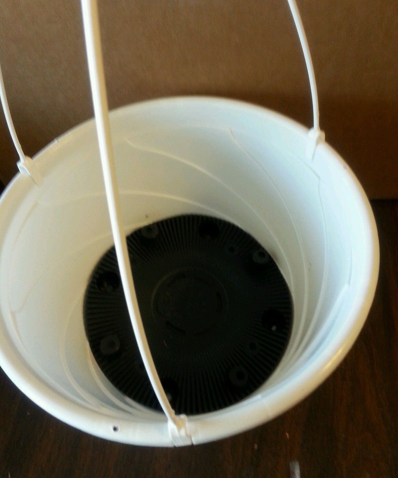 10" WHITE HANGING BASKETS {Set of 10} Plastic CONTEMPO SWIRL flower ...