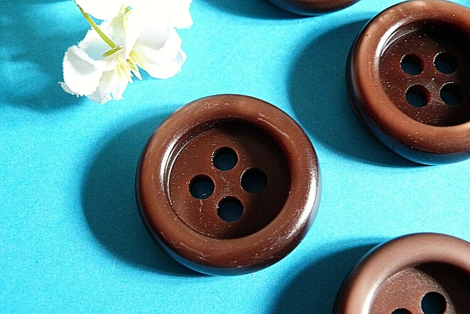 104C / the Classics Big Buttons " Wood " Set Of 6 Buttons Ép. 1970/80 ...