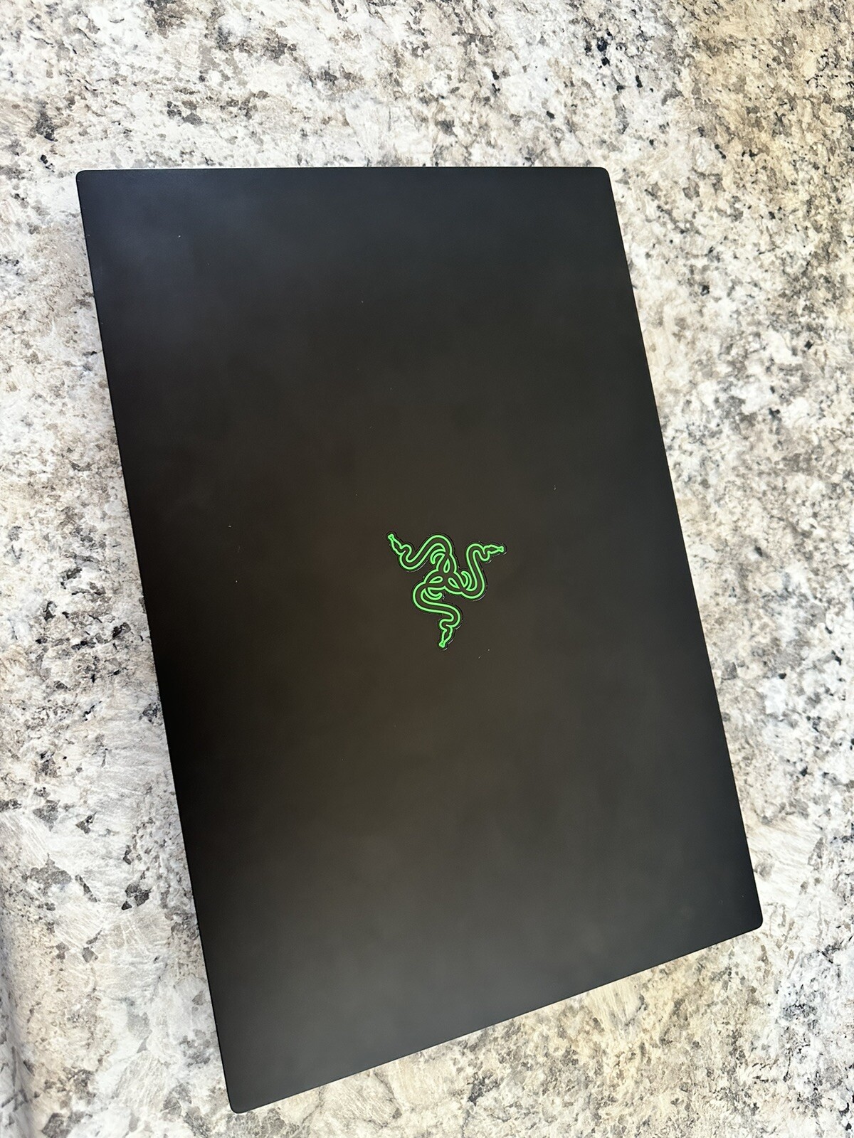 Razer Blade Base Edition 15.6" QHD 165Hz (512GB SSD, Intel Core i7 10th ...