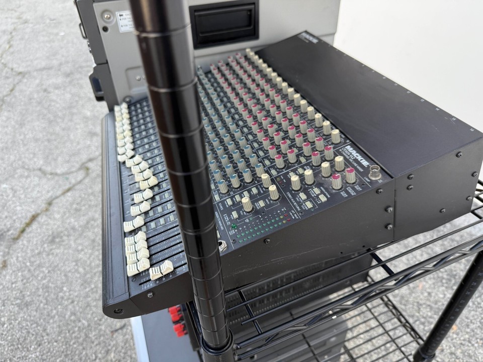 Mackie CR1604VLZ 16-Channel Mic/Line Mixer (Part #205) | eBay