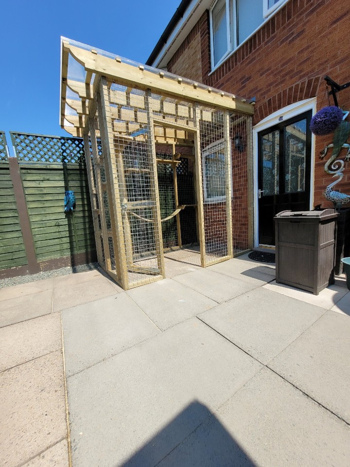 bespoke Catios and Animal Housing dog runs field shelters stables | eBay UK