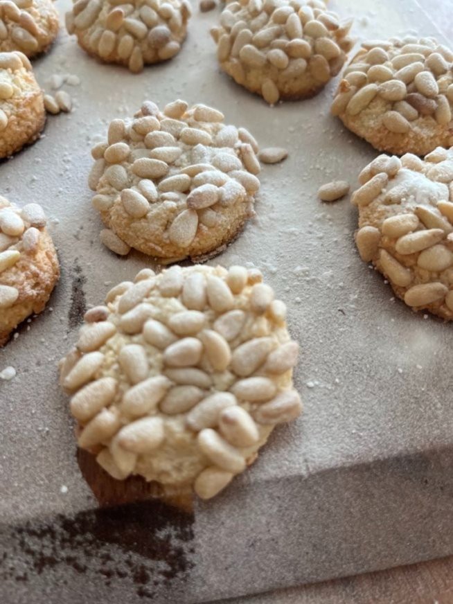 Keto Italian Pignoli Cookies * Keto Italian Pine Nut Cookies * Keto ...