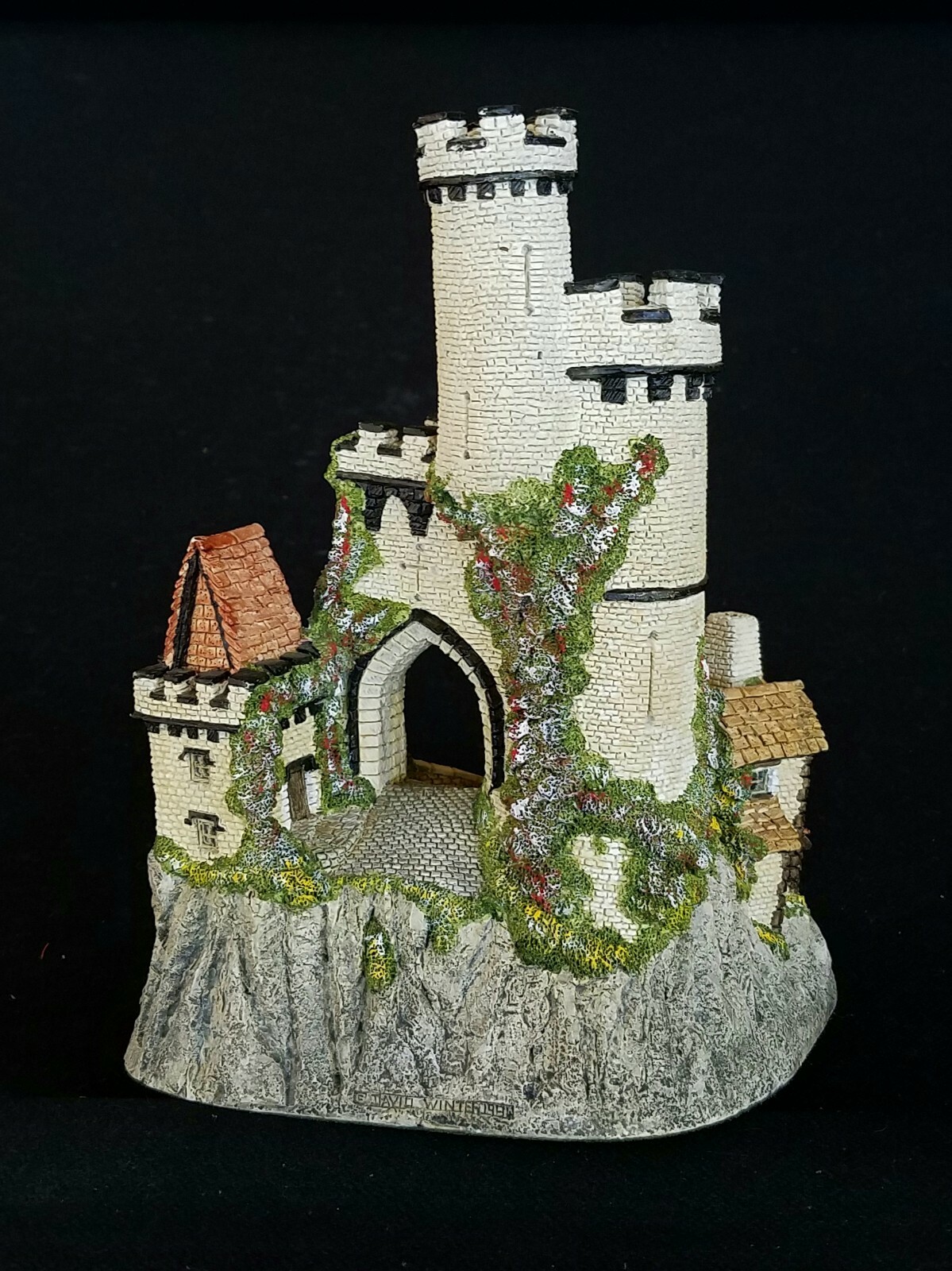 David Winter ~ CASTLE GATE ~ BEAUTIFULLY DETAILED ~ MIB ~ SIGNED BY ...