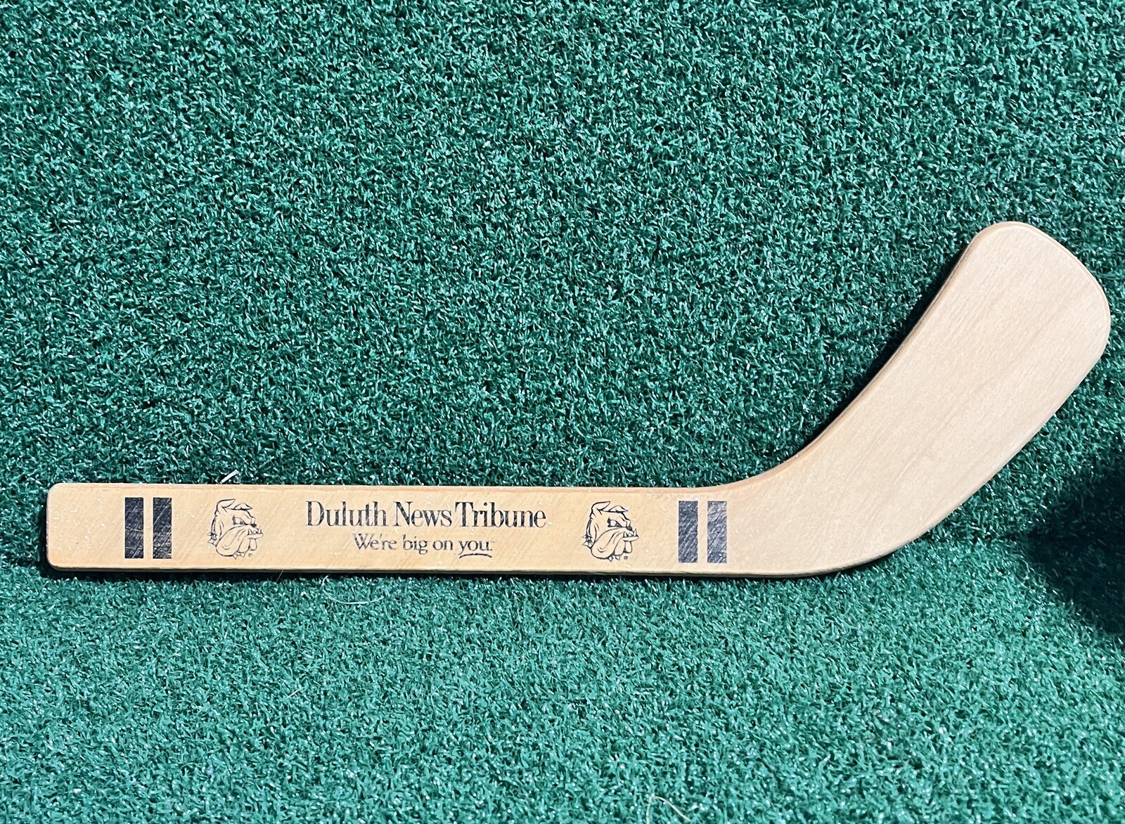 NEW 1990s UMD BULLDOGS Mini Hockey Stick NCAA WCHA NCHC Duluth MN | eBay