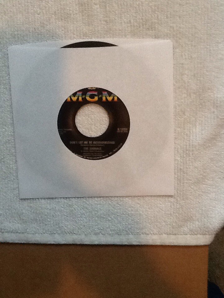 45 "Don't Let Me Be Misunderstood/Club A-Gogo"The Animals-M-G-M#13311 ...