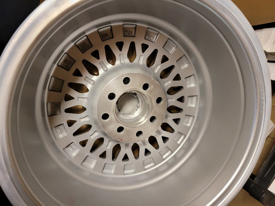 15 inch RIM RS Style FITMENT 15X7 +20 OFFSET 4X100/4x114.3 Silver READ ...