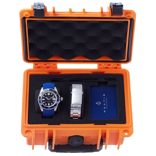 New NAUTIS Interceptor Dive Watch, Navy | Black , 2 bands, papers, box ...