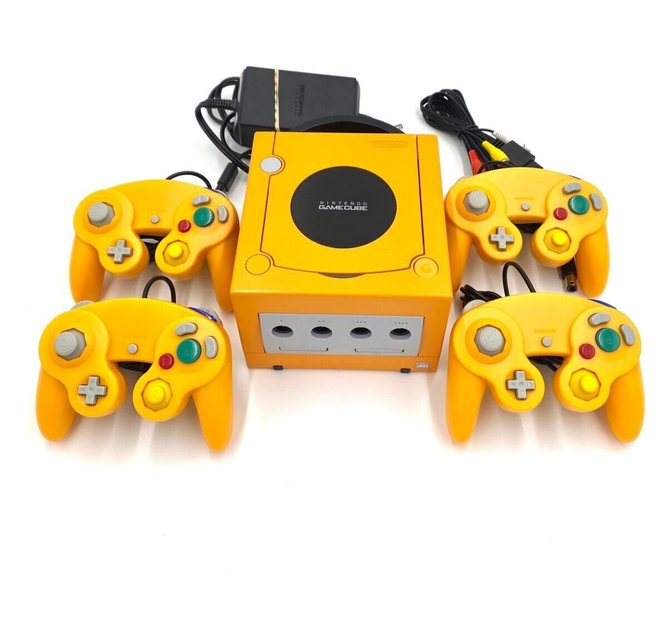 Nintendo GameCube console + Controllers + Wires + Memory Card Choose ...