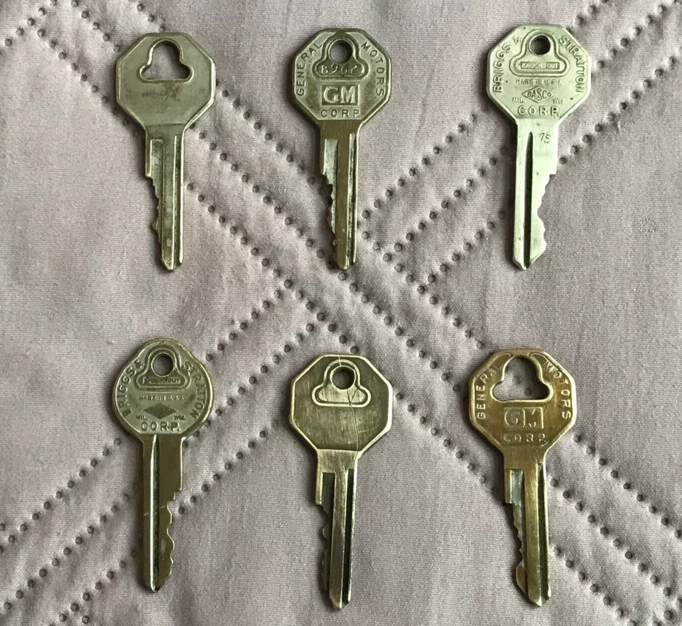 Vintage Briggs & Stratton GM General Motors Car Keys Knockouts | eBay