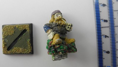 DWARF GOB-LOBBER CREW MEMBER sitting on goblin Metal Dwarfs Warhammer ...