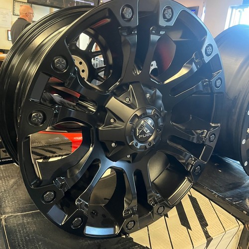 4 Fuel D560 Vapor 17" Matte Black Wheels Rims 17x9 6x5.5/6x139.7 Chevy ...