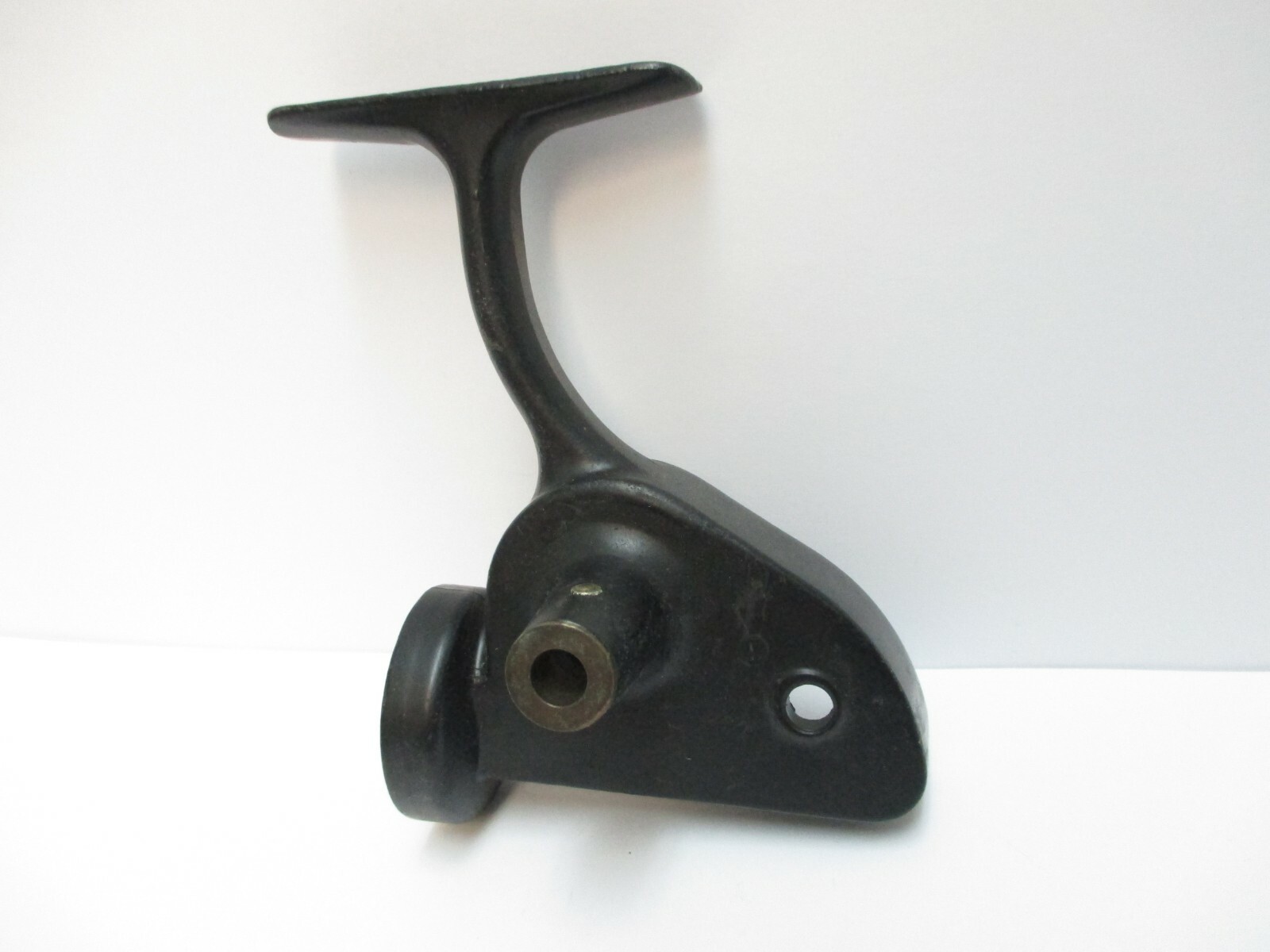 PENN SPINNING REEL PART - 1-710Z Spinfisher 710Z - Body Housing ...