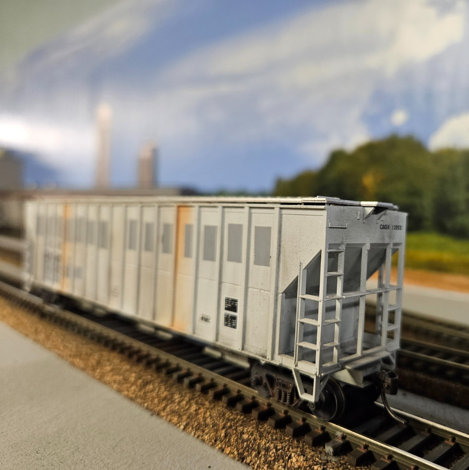 HO Roundhouse FMC Covered Hopper Western Pacific ConAgra CAGX Patched ...