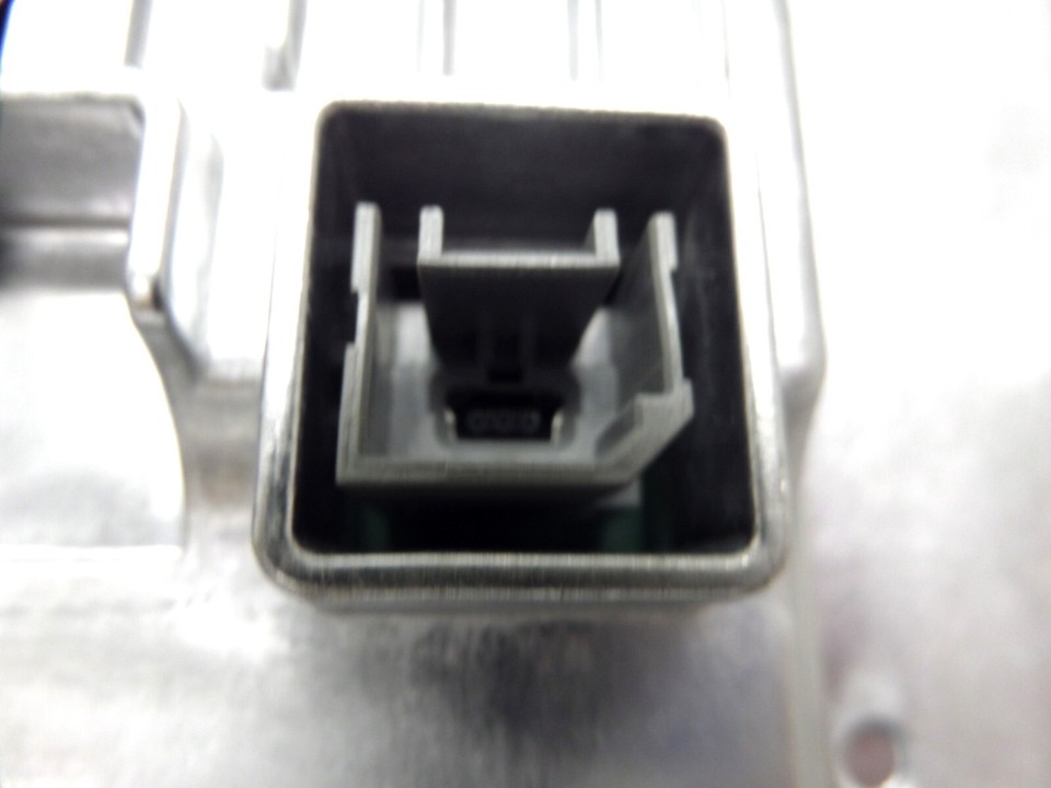 Driver Info Enhanced Instrument Cluster, Head Up Display UV6 2022-2024 ...